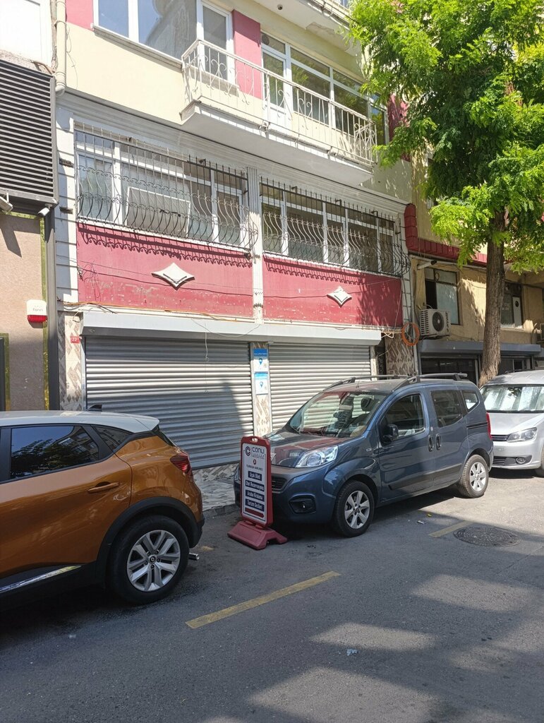 Yayınevleri, yayıncılar Gavsani Yayınevı, İstanbul, foto