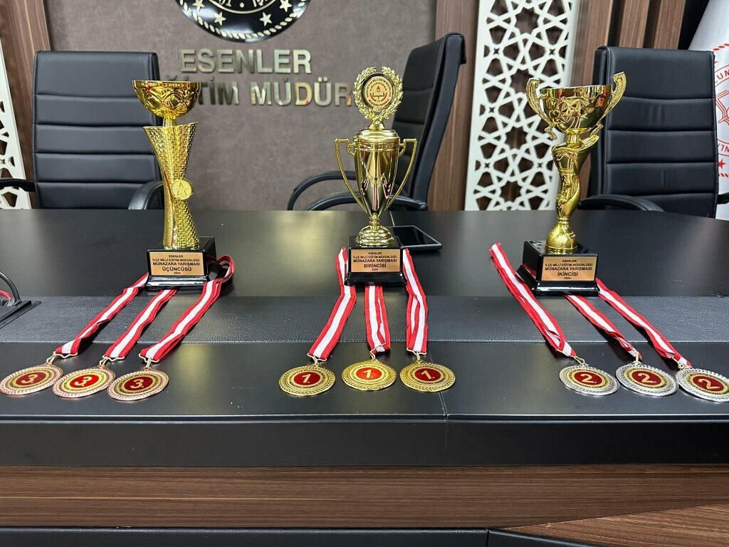 Lise Atatürk Anadolu Lisesi, İstanbul, foto