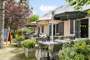 Kyriad Orléans Sud Olivet (Centre-Val de Loire, Loiret, Olivet, Rue de Bourges), otel
