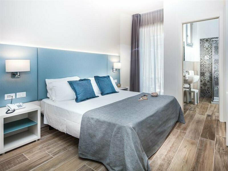 Otel Excelsior, Dünya, foto