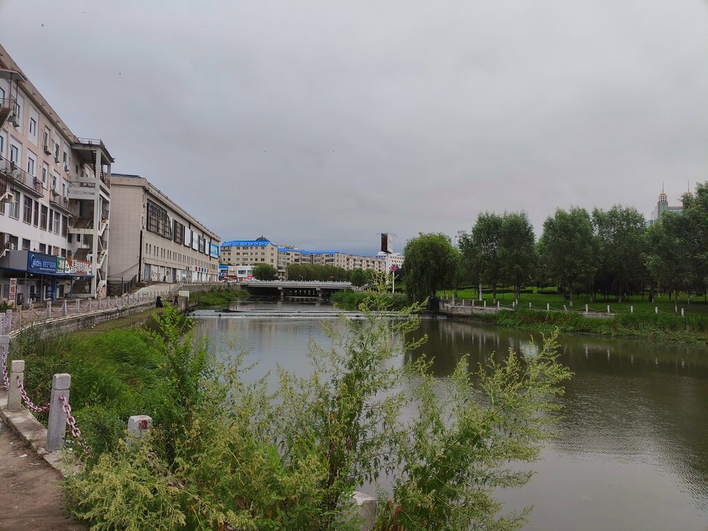 Kantin, yemekhane Самовар по сычуаньски, Jilin, foto