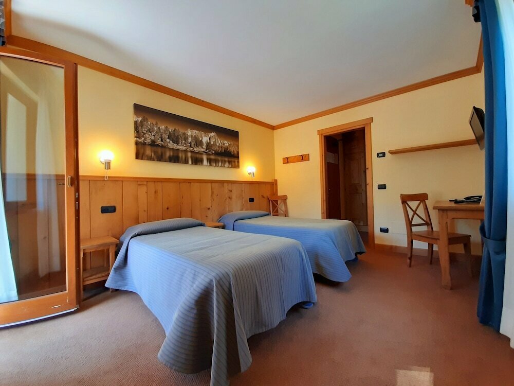 Otel Hotel Crampon, Aosta Vadisi, foto