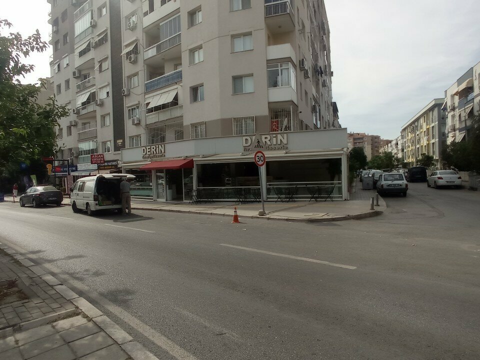 Ekmek fırını Derin Unlu Mamülleri, İzmir, foto