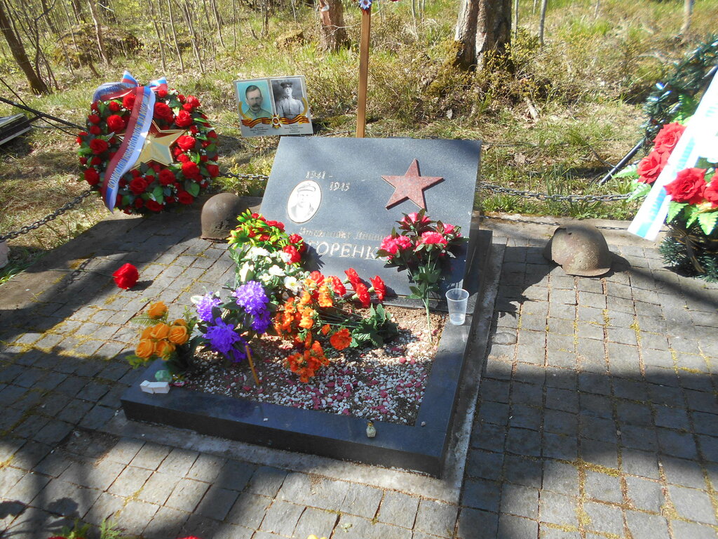 Anıt, heykel Защитник Ленинграда Митрофан Григорьевич Брагоренко, Saint‑Petersburg ve Leningradskaya oblastı, foto