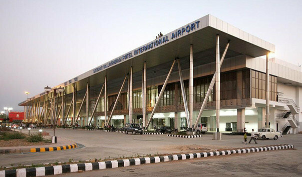 Havaalanları Sardar Vallabhbhai Patel Airport, Ahmadabad, foto