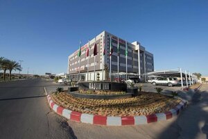 Raoum Inn Hotel (Al Jawf Province, City of Sakakah, Al Aziziyah District, طريق الملك خالد), otel  Sekake'den