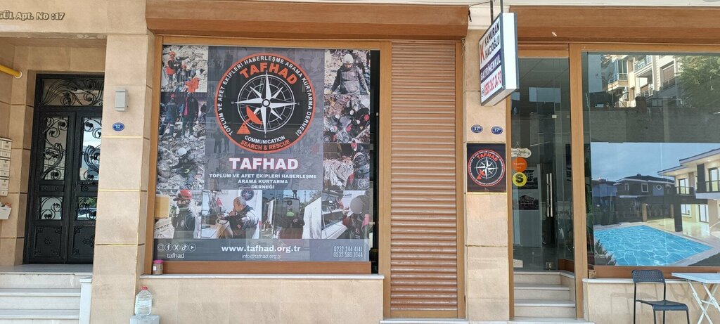 Sivil toplum kuruluşları Toplum ve Afet Ekipleri Haberleşme Arama Kurtarma Derneği, İzmir, foto