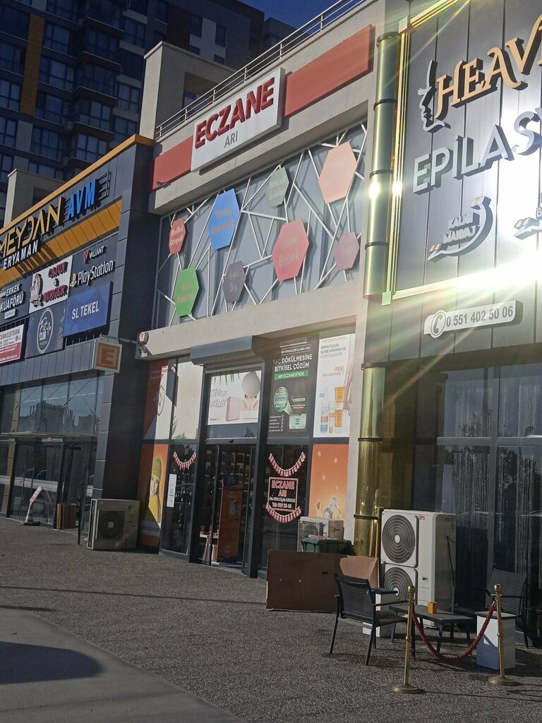 Eczaneler Arı Eczanesi, Ankara, foto