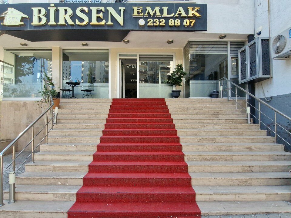 Emlak ofisi Birsen Emlak, Adana, foto