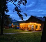 Altay Bereg (ulitsa Novyye Cheryomushki No:59В, selo Uznezya), otel  Altay Cumhuriyeti'nden