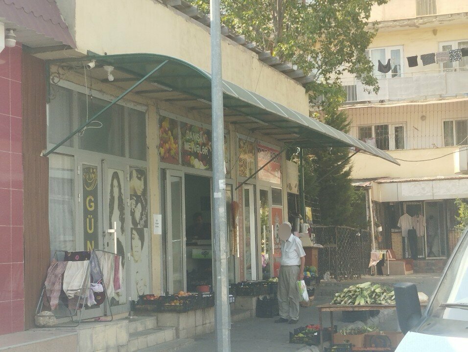 Manavlar Danışan Meyvələr, Bakü, foto