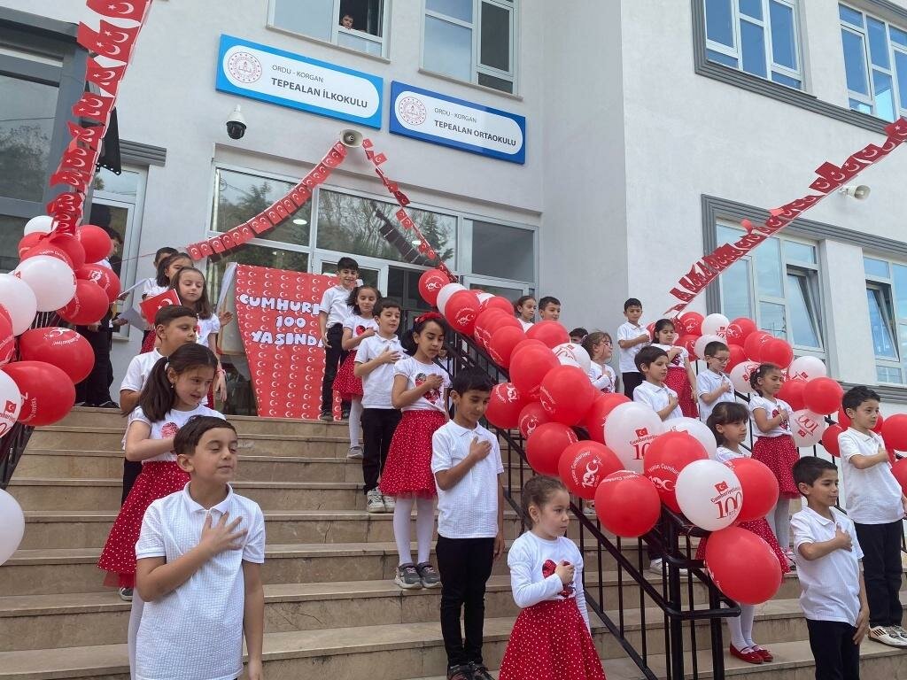 i̇lkokul Tepealan İlkokulu, Korgan, foto