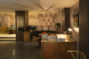The Surfjack Hotel & Swim Club (Hawaii, City and County of Honolulu, Honolulu, Lewers Street), otel  Honolulu'dan