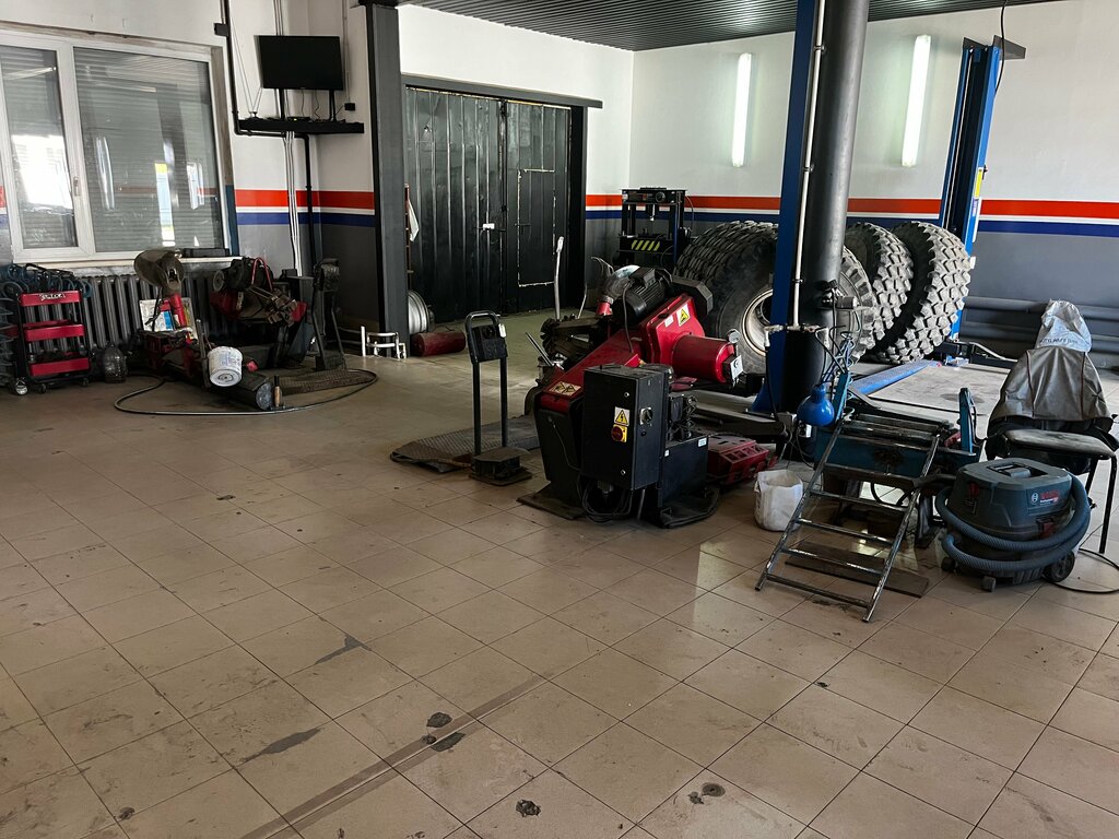 Oto lastik tamiri Fast_service 72, Tümen (Tiumenskaya) oblastı, foto