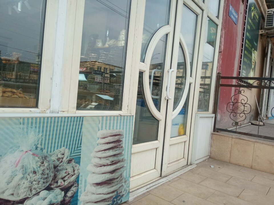 Hazır gıda satan yerler Даяр Улуттук Дасторкон, Osh, foto