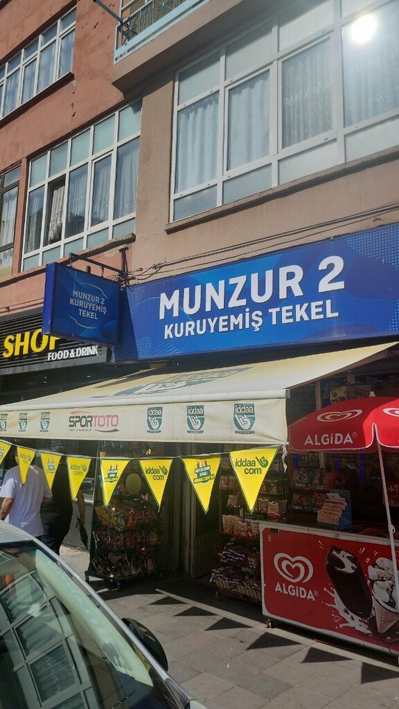 Bira dükkanı Munzur 2 Kuruyemiş Tekel Bayi, İstanbul, foto