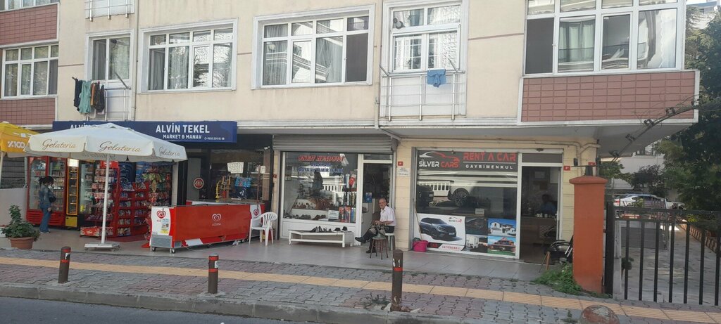 Ayakkabı tamiri Oktay Kundura, İstanbul, foto