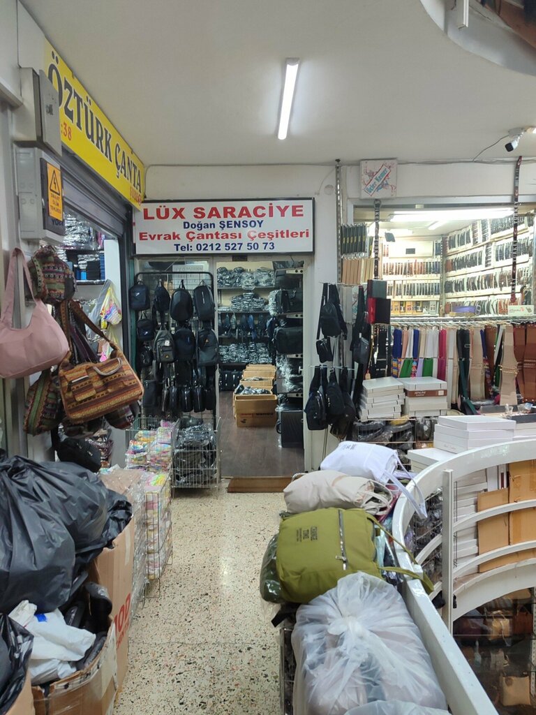 Çanta ve valiz mağazaları Lüx Saraciye, İstanbul, foto