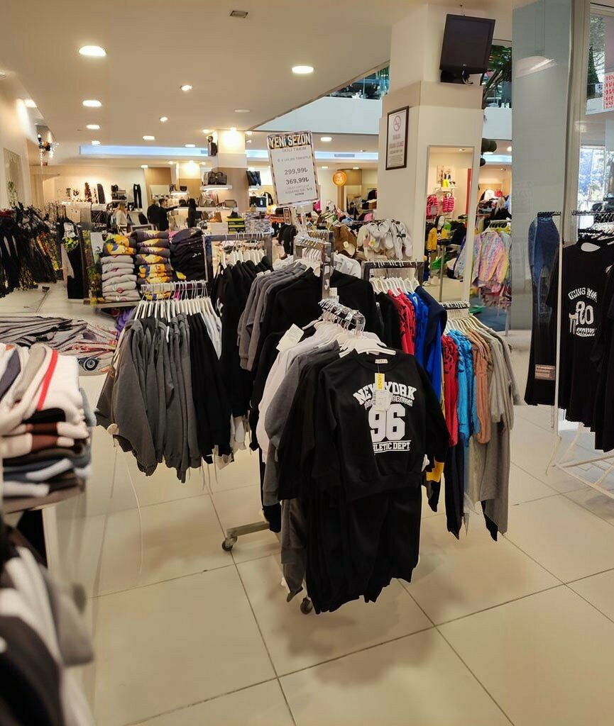 Giyim mağazası Ender, Edirne, foto