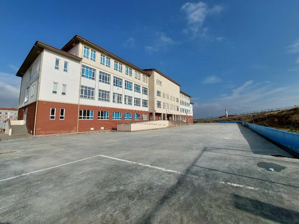 Mesleki ve teknik anadolu lisesi Etimesgut Şehit Salih Helvacı Mesleki Ve Teknik Anadolu Lisesi, Ankara, foto