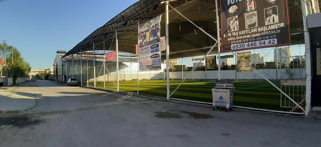 Çok amaçlı spor tesisleri Halı Saha, Adana, foto