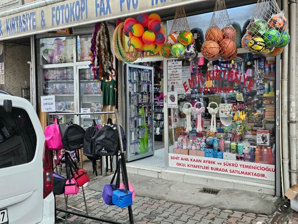 Kırtasiyeler Emir Kırtasiye, İstanbul, foto