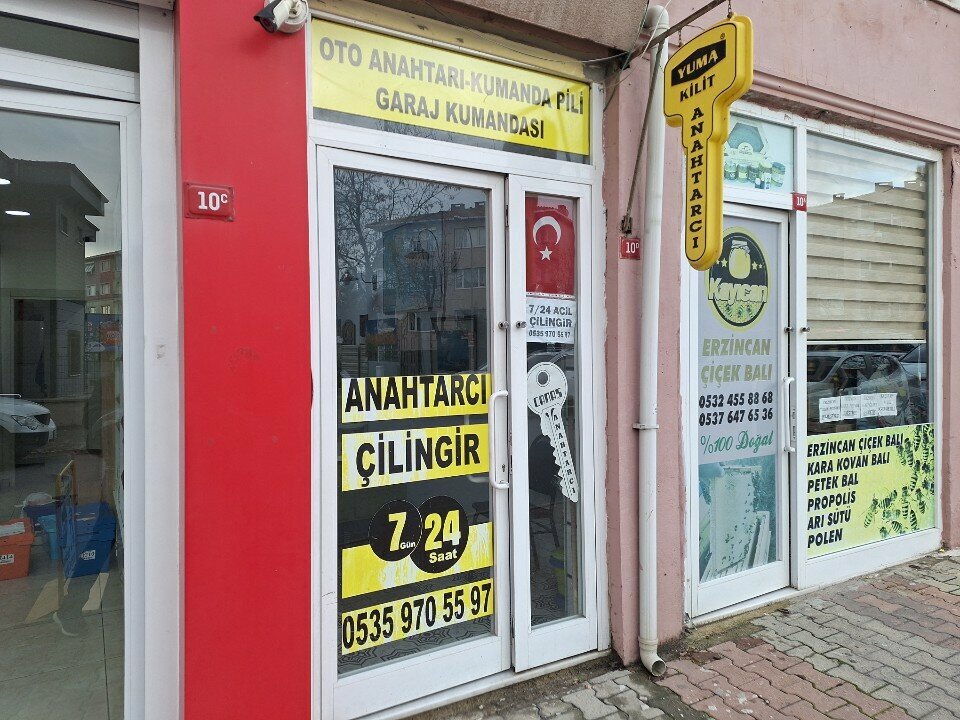 Metal eşya tamircileri Ata Çilingir, İstanbul, foto