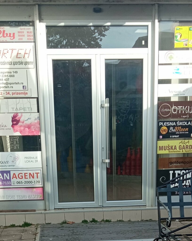 Alışveriş merkezleri Top shop, Belgrad, foto