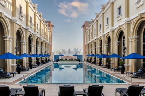 Skyline Pool Bar, restaurant, Oaks Ibn Battuta Gate, Community Jabal ...