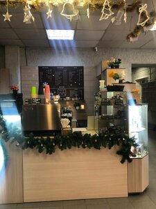 Zefir (Fabrichnaya ulitsa No:4), kahve dükkanları  Novosibirsk'ten