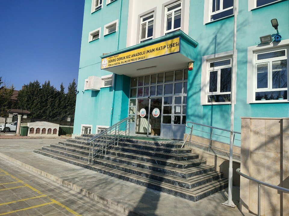 Ortaokul Şükrü Doruk Kız Anadolu İmam Hatip Lisesi, Konya, foto