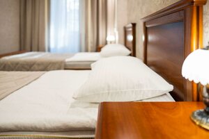 Глория (ulitsa Timiryazeva No:21А), otel  Çeliabinsk'ten
