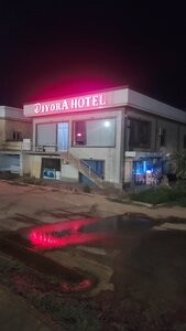 Diyora Hostel (Islom Karimov koʻchasi No:4/269, Ravoq mahalla fuqarolar yigʻini, Karshi), pansiyonlar, hosteller  Karşı'dan