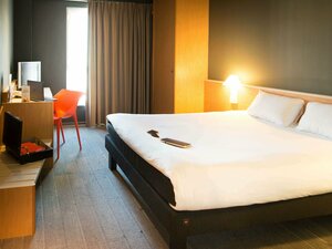 Ibis Firenze Prato Est (Tuscany, province of Florence, Calenzano, Via Fratelli Cervi), otel