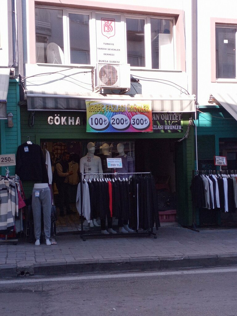 Giyim mağazası Gökhan Outlet, Bursa, foto