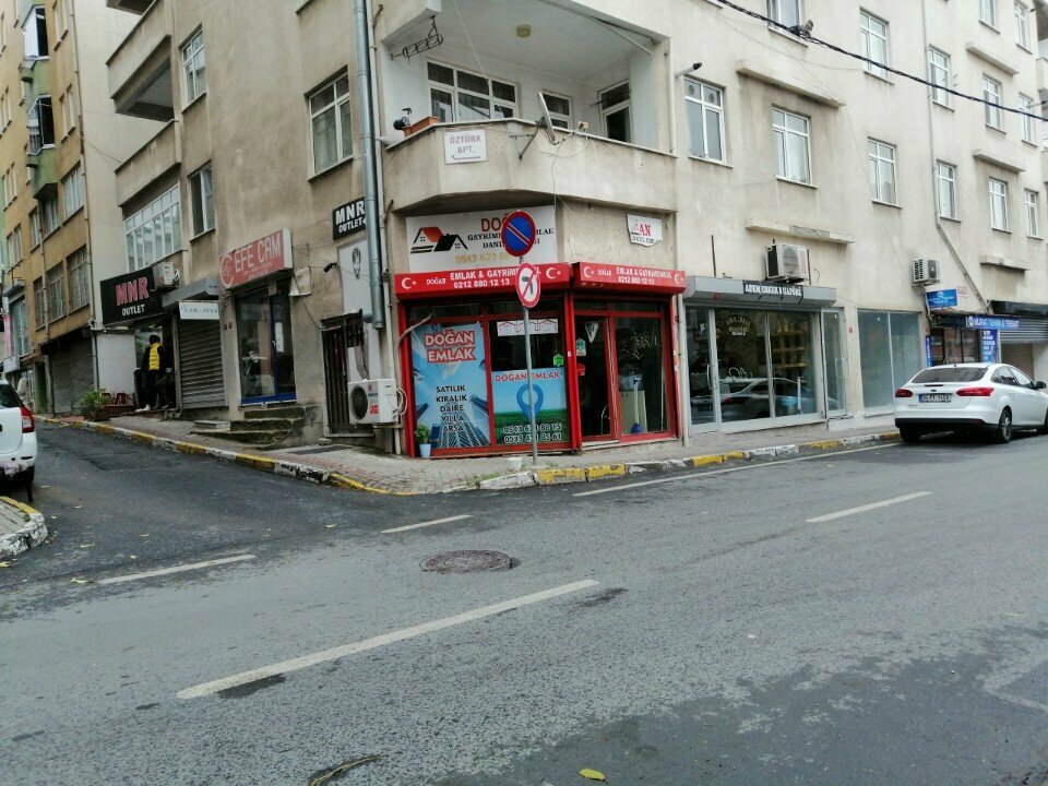 Emlak ofisi Doğan emlak ve gayrimenkul, İstanbul, foto