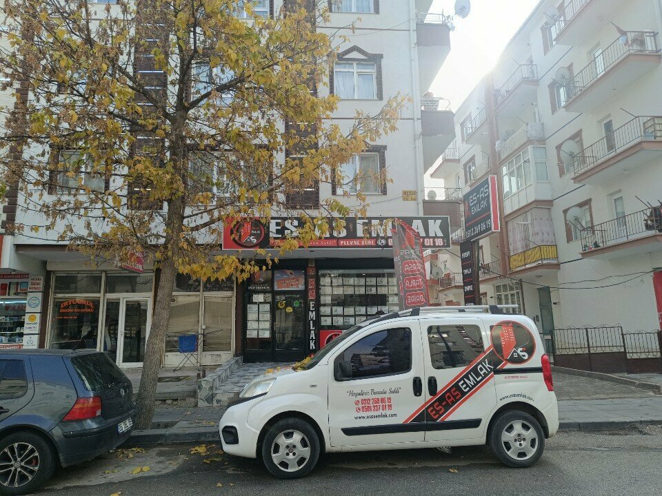 Emlak ofisi Es-As Emlak, Ankara, foto