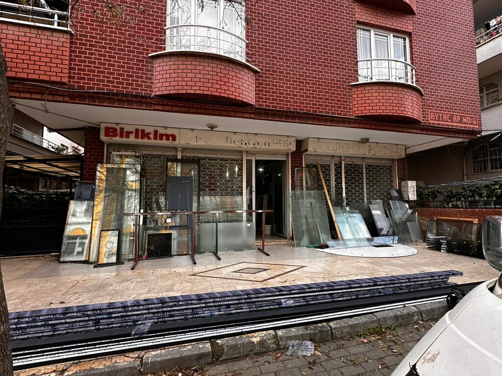 Cam ve cam ürün üreticisi Gündüz Yapı, İstanbul, foto