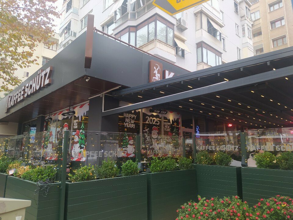 Kahve dükkanları Kaffee Schütz Göztepe, İstanbul, foto