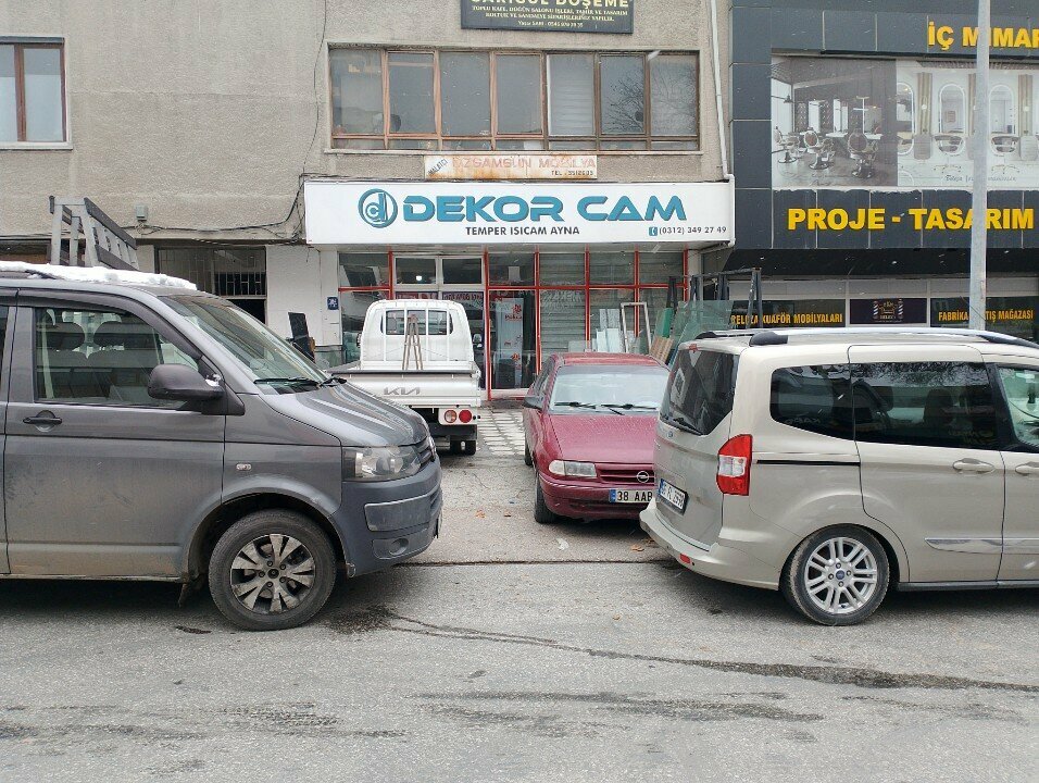 Cam ve cam ürün üreticisi Dekor Cam, Ankara, foto