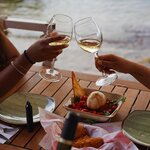 Maestro Cafe Bar Restaurant (Kınalıada, Alsancak Cd., 34970 Adalar/İstanbul), restoran  Adalar'dan