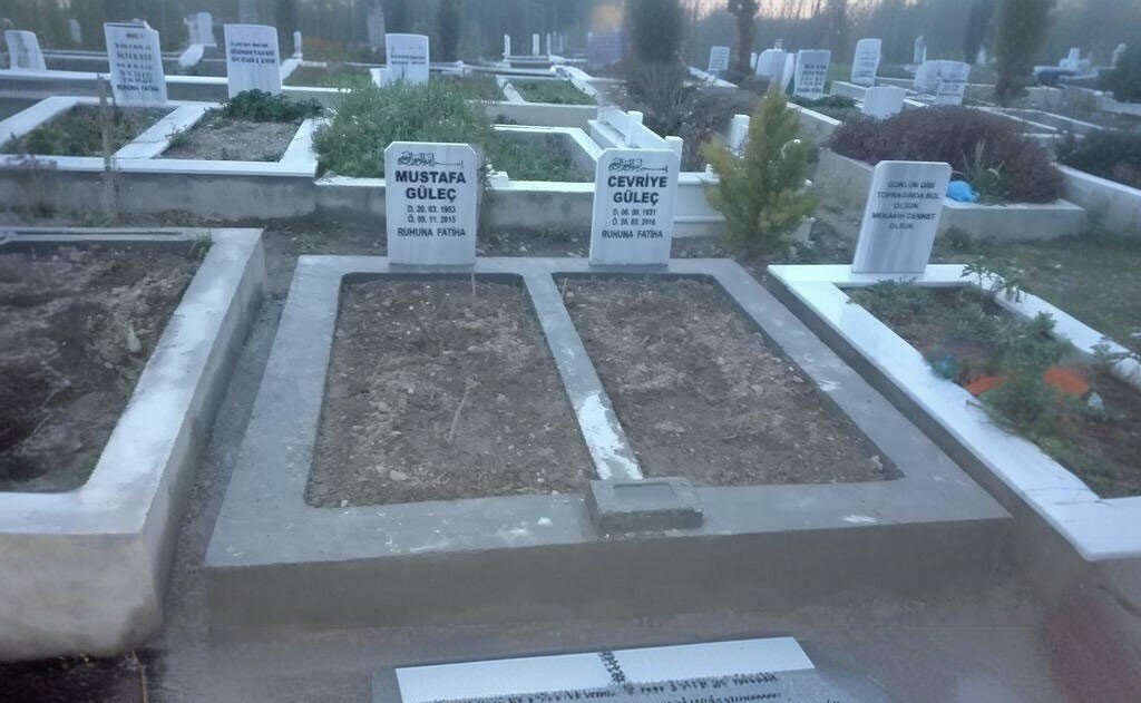 Turistik yerler Çandarlı Hayrettin Paşa Türbesi, İznik, foto