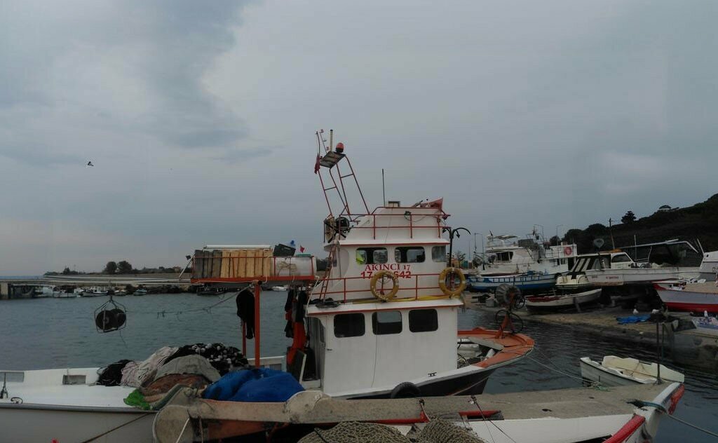 Deniz ve nehir iskeleleri Lapseki Limanı, Lapseki, foto