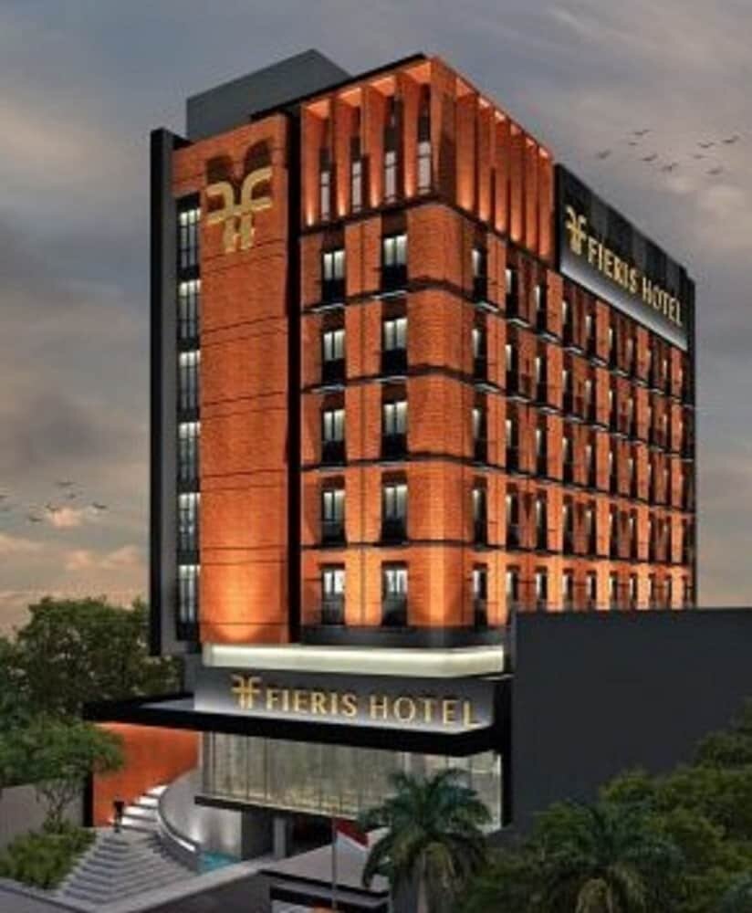 Otel Fieris Hotel Rawamangun, Cakarta, foto