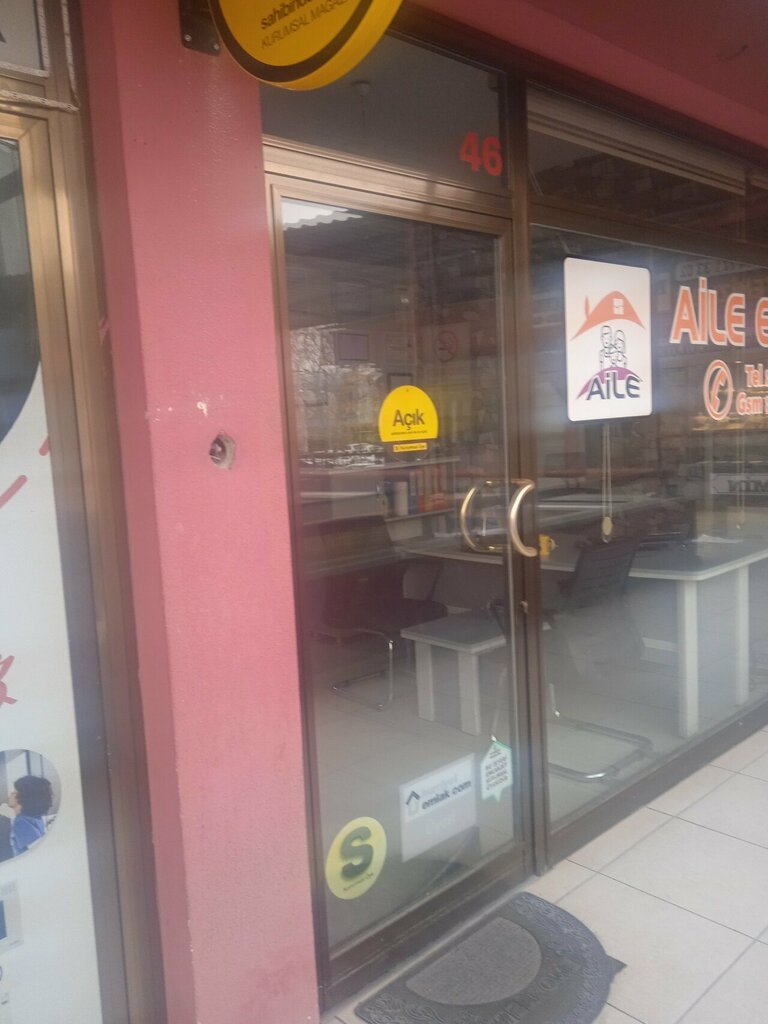 Emlak ofisi Aile, Ankara, foto