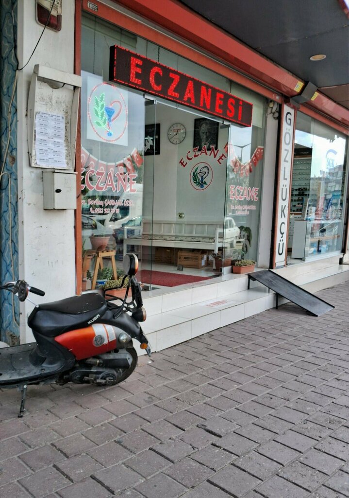 Eczaneler Sevilay Çakmak, Adana, foto
