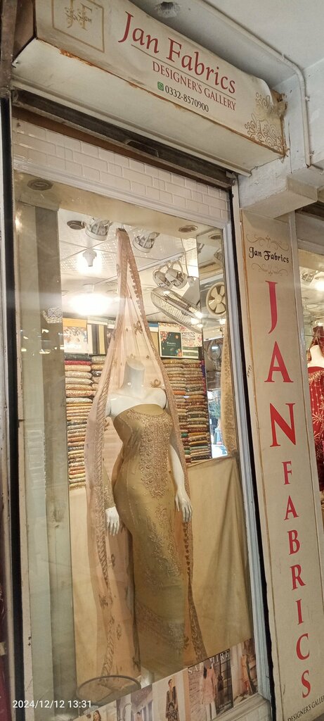 Giyim mağazası Jan Fabrics, Rawalpindi, foto