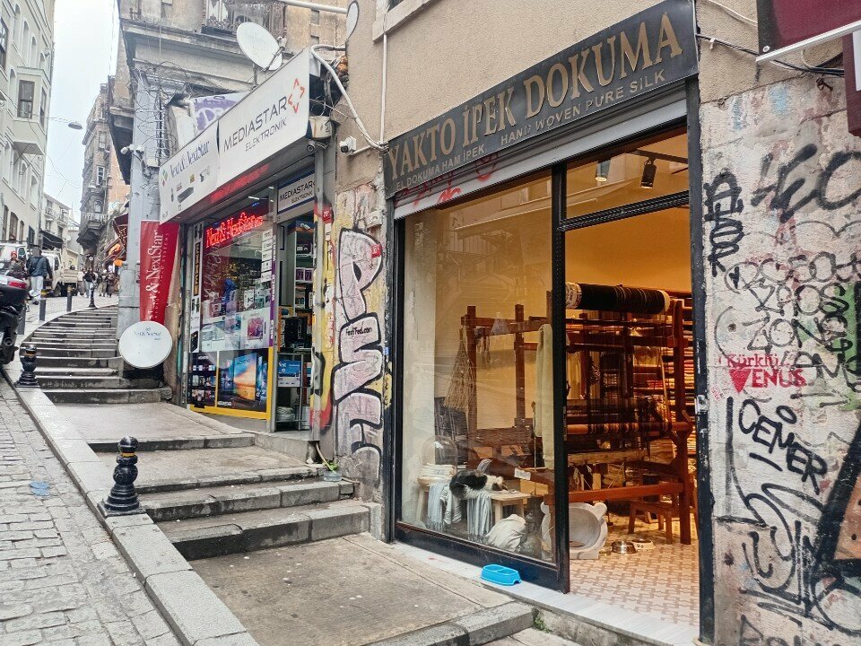 Kumaşçılar Yakto İpek, İstanbul, foto