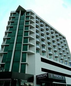Principe Hotel and Suites (Panama, Line 1, Via Argentina metro station), otel  Panama'dan