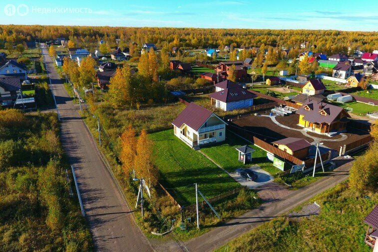 Yazlık yerleşim Ладожский маяк, Saint‑Petersburg ve Leningradskaya oblastı, foto